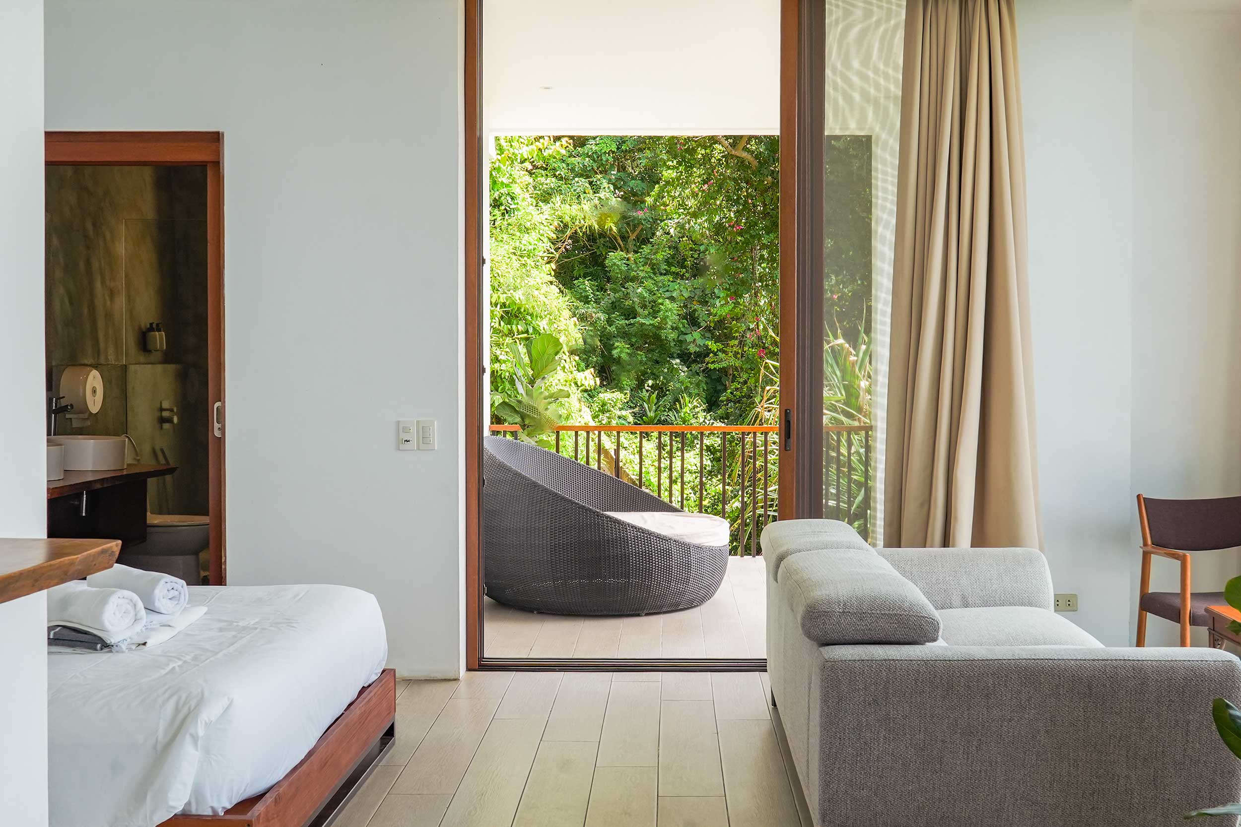 Premier 1 Bedroom Suite at Narra Hill