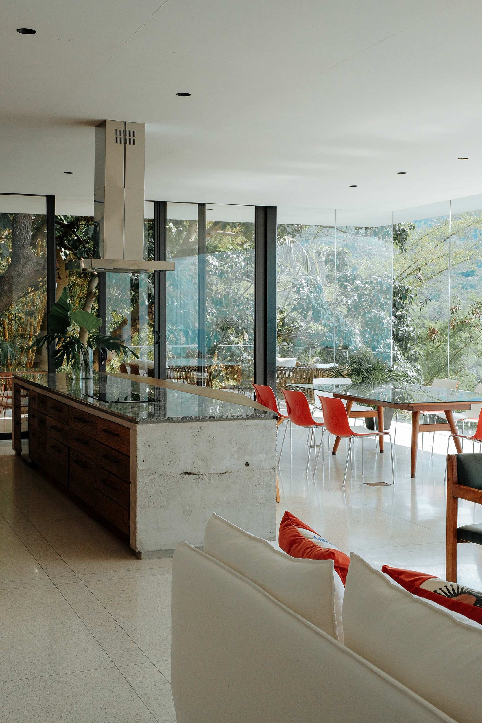 Hill House at Narra Hill